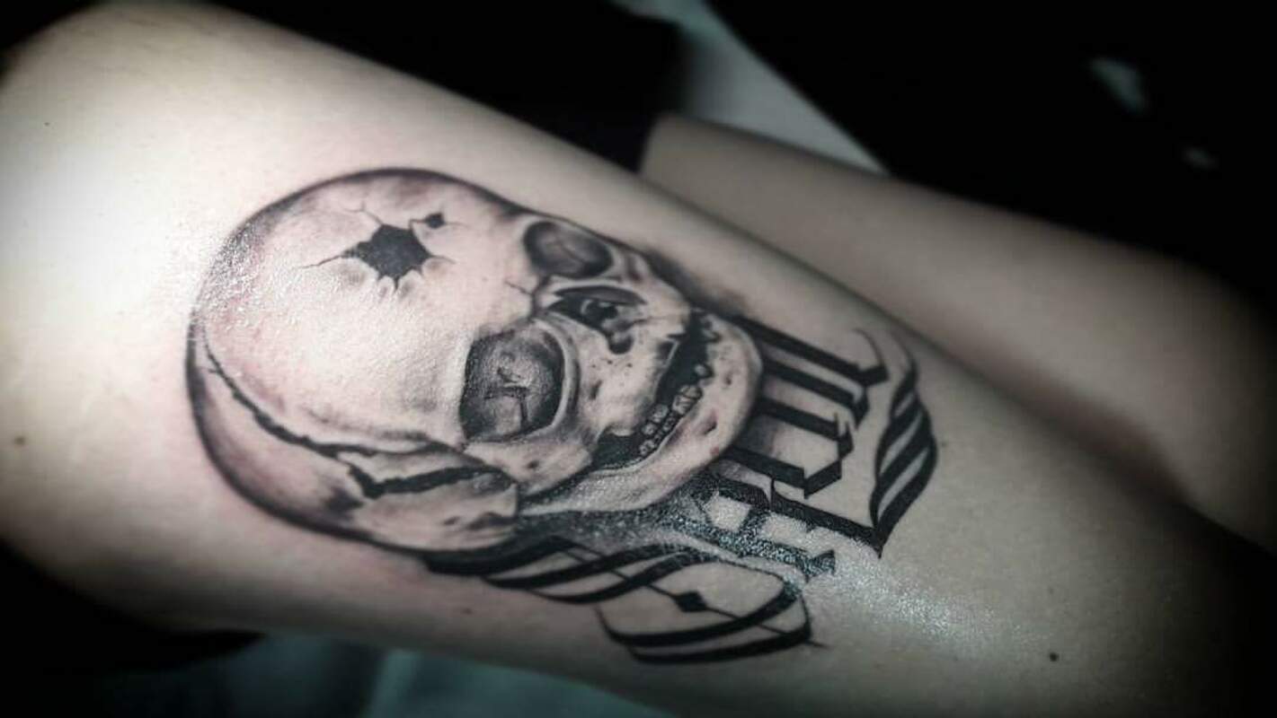 Satsugai Lens Tattoo - Tatoueur à Redon - Le meilleur du tatouage